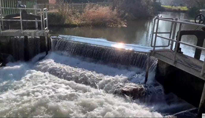 Whipps, Inc. Info: Sluice Gate Vs Slide Gate - Whipps, INC. - Industry ...